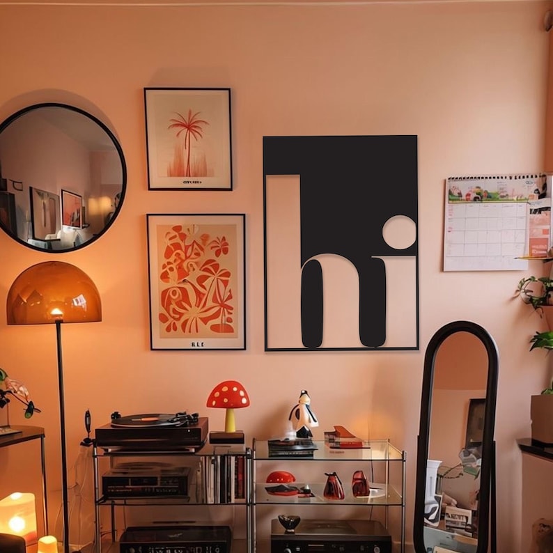 Arte de pared metálico moderno "Hola": Letrero minimalista de ...