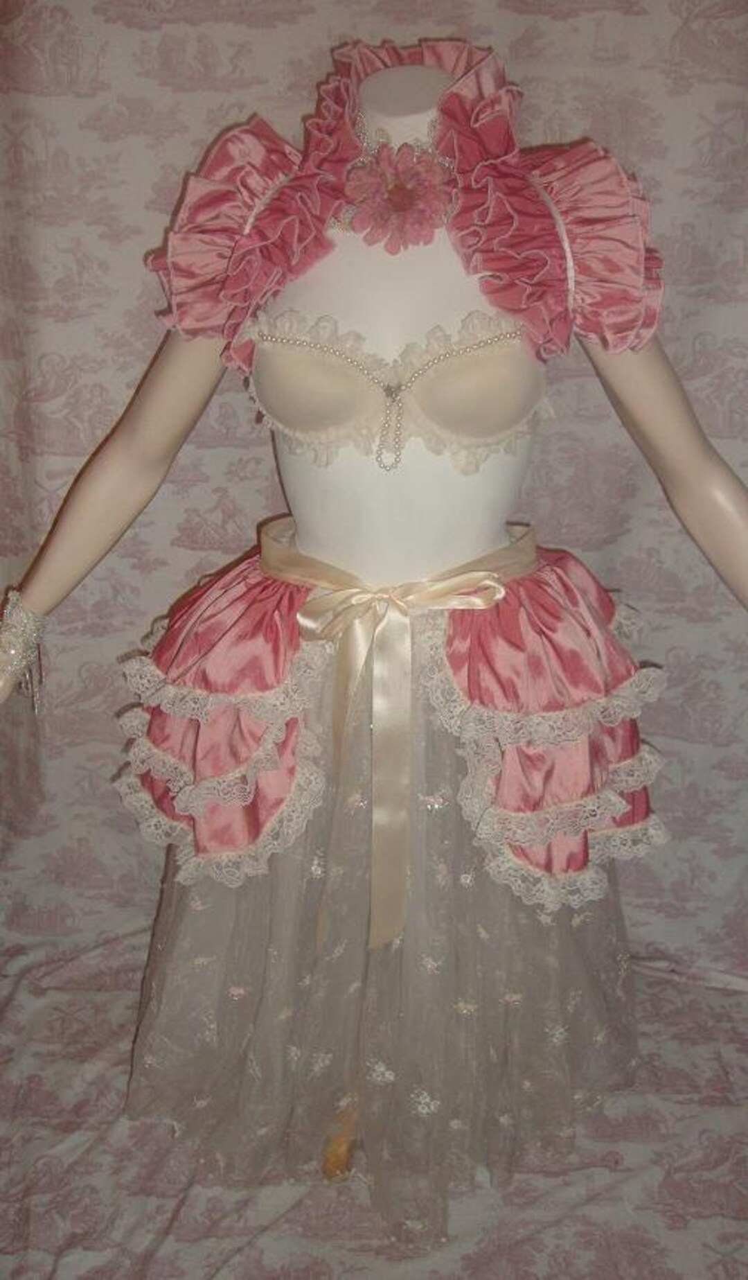VINTAGE BOUDOIR Taffeta BURLESQUE Bustle Skirt Pin up Vintage - Etsy UK