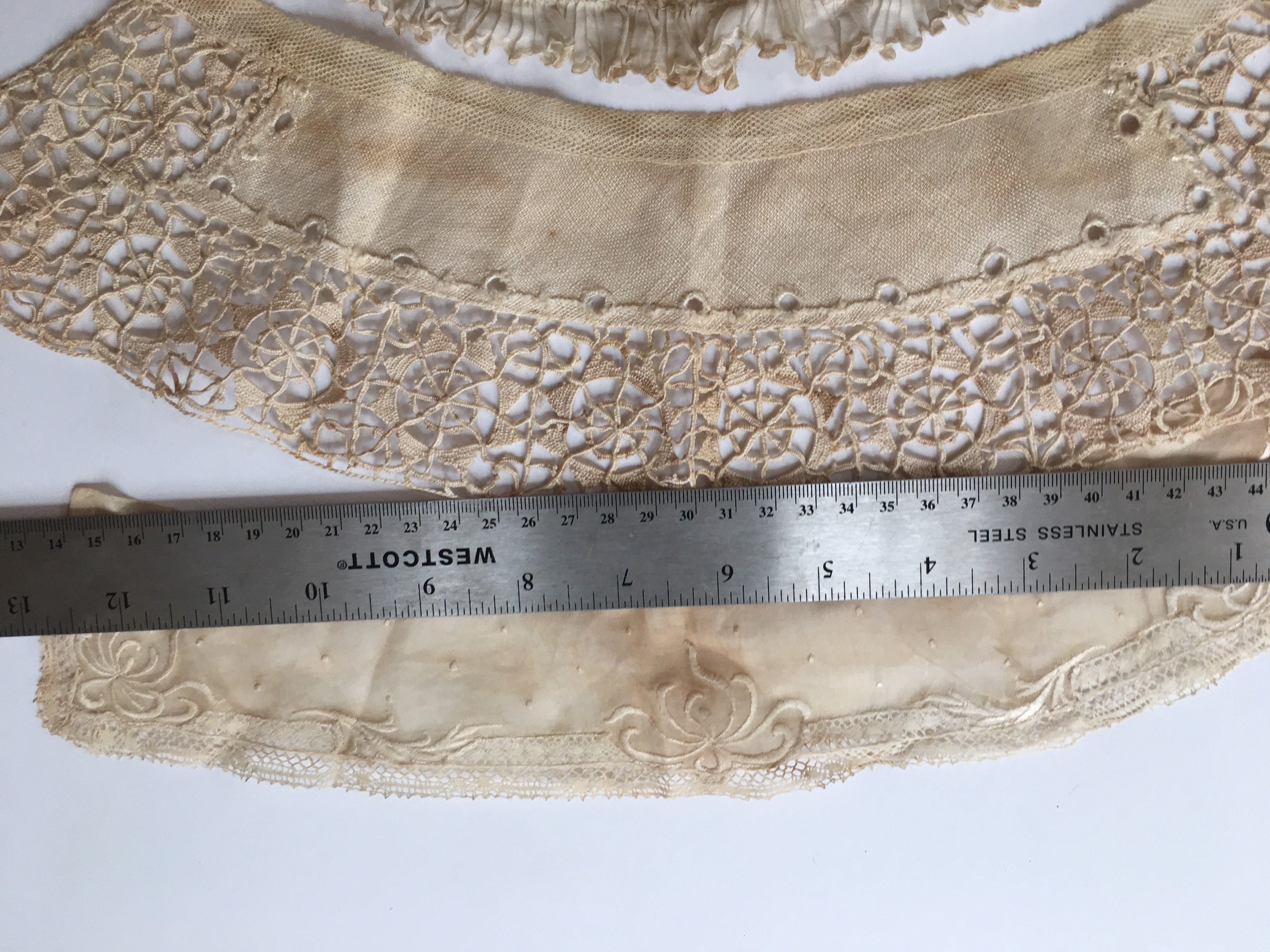 Vintage and Antique Distressed Lace Collars Embroidery Pleated Set of 4 ...