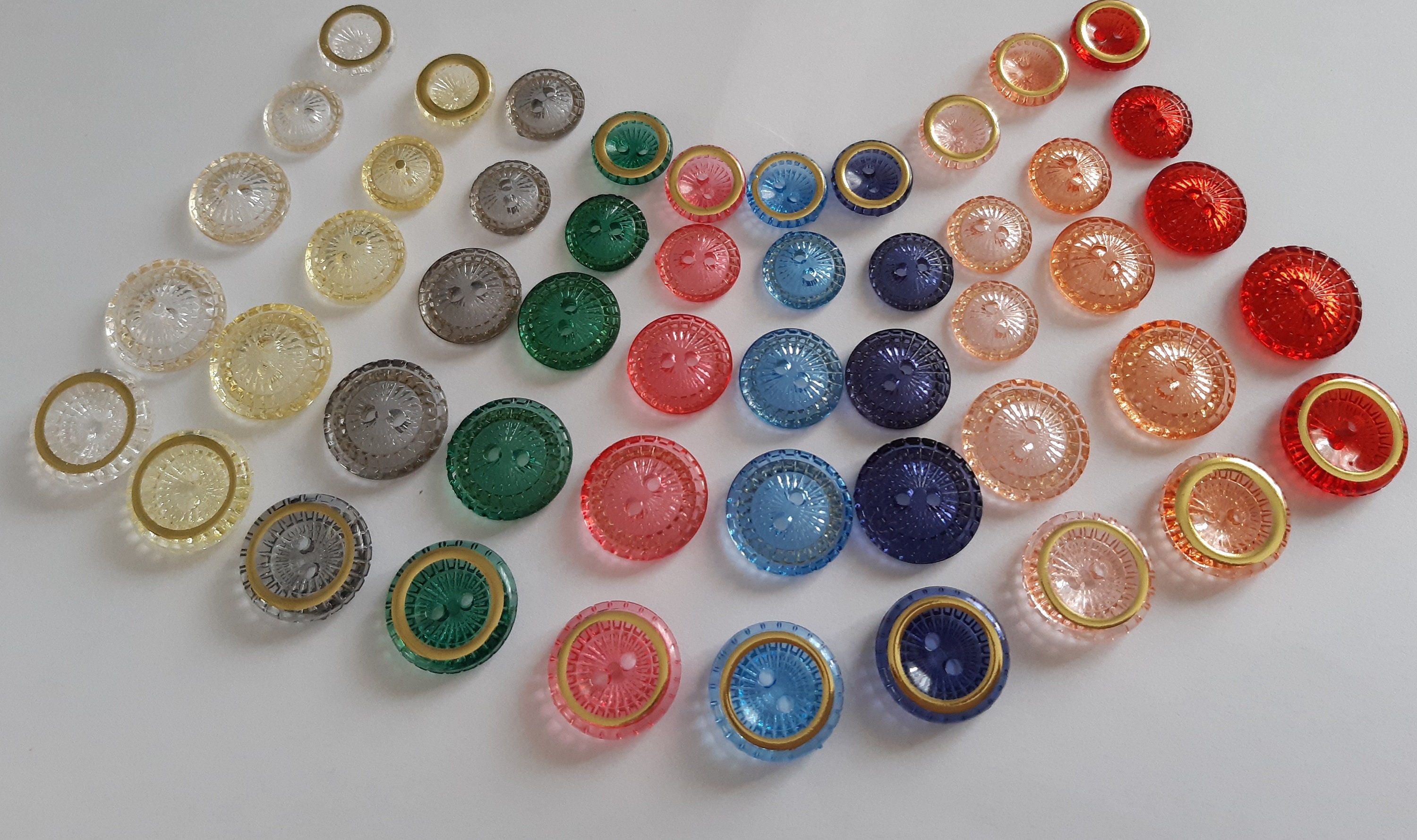 Golden Circle Clear Buttons in 10 Colors and 3 Sizes - Etsy