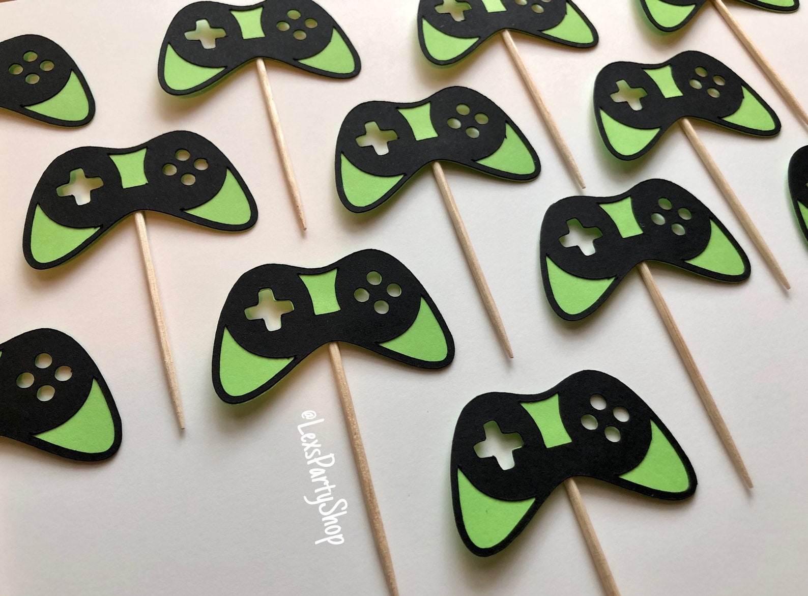 Video Game Controller Cupcake Toppers: Gamer Party Decorations - Etsy