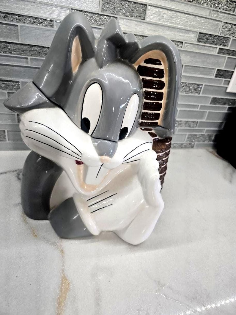 Looney Tunes Bugs Bunny WB Oreo Cookie Jar 2001 Gibson House Wares ...