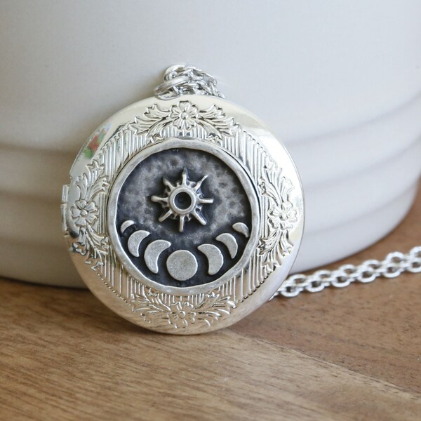 Moon Locket - Etsy