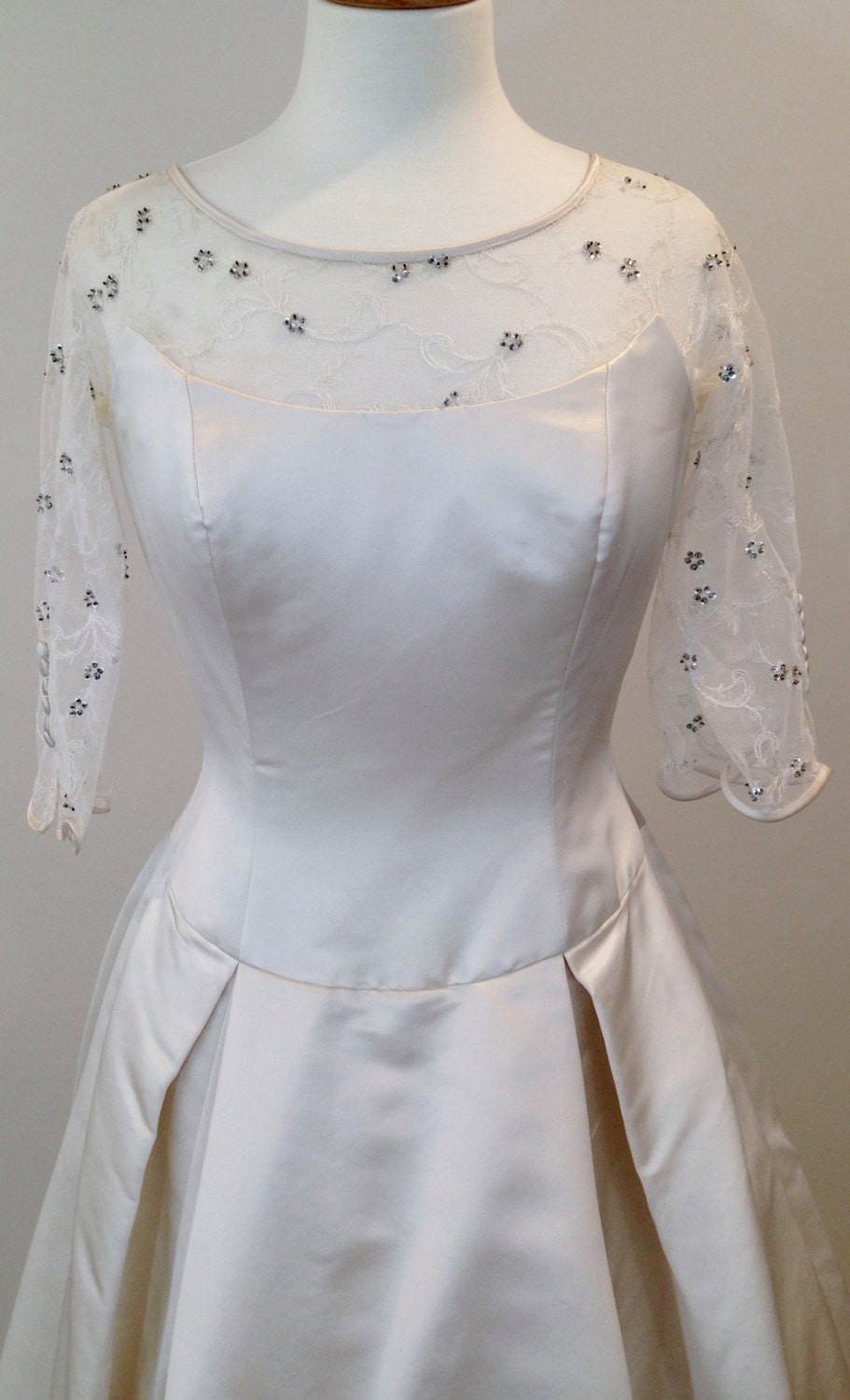 This is a Fabulous Nancy Issler Wedding Dress - Etsy