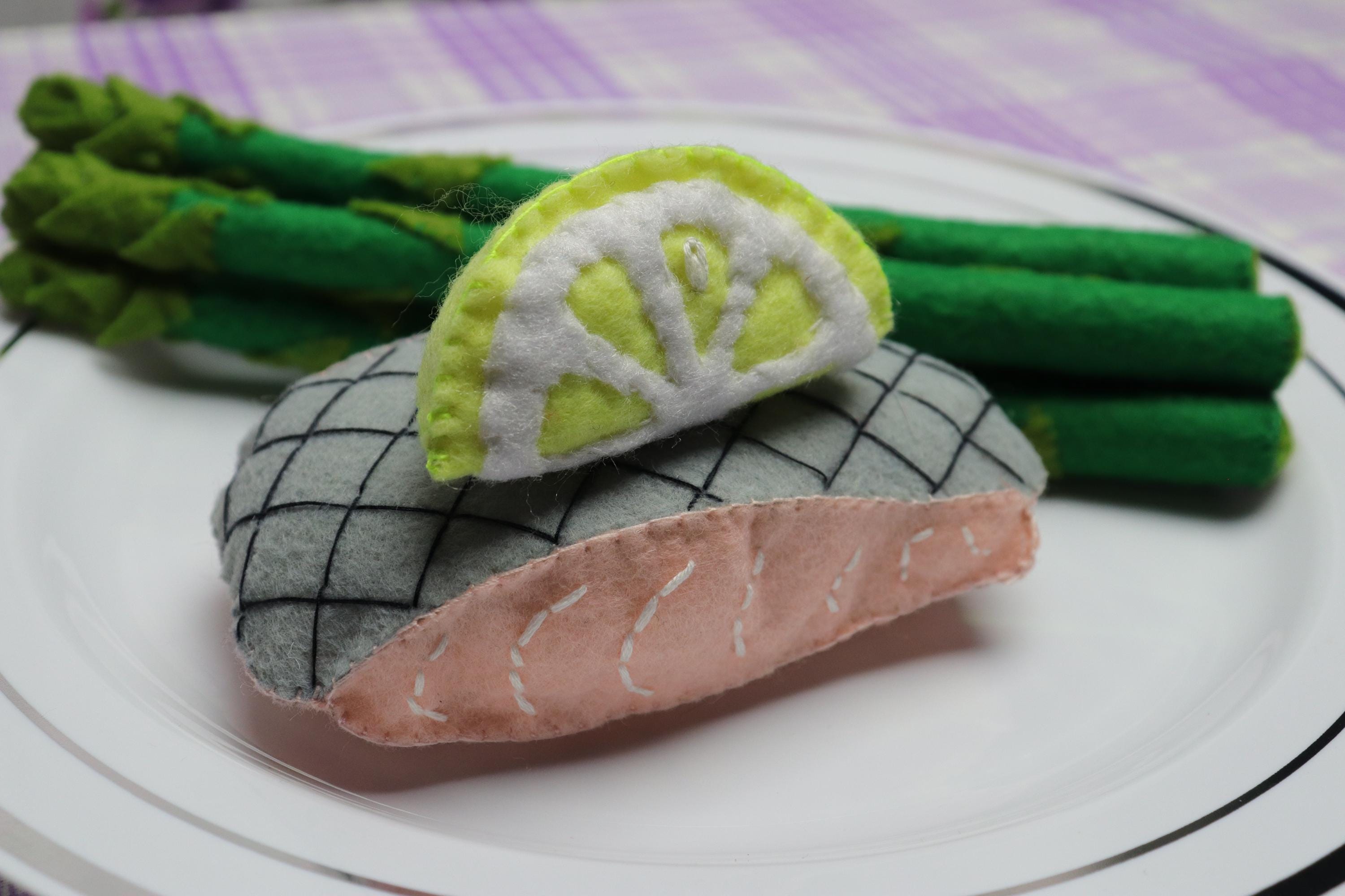 Felt Salmon & Asparagus Play Food Set – Montessori Toy, Pretend Play ...