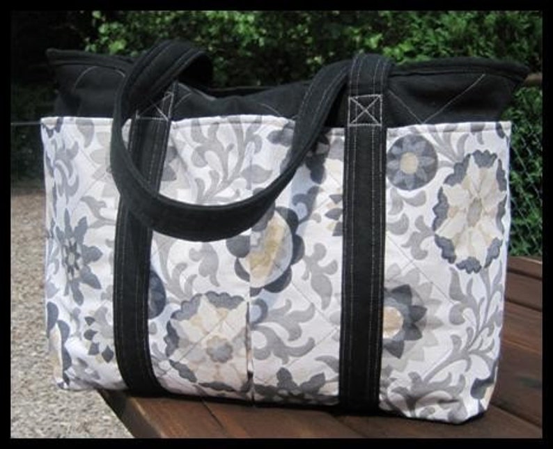 Ultimate Diaper Bag Pattern Tutorial - Trendy and Functional - Perfect ...