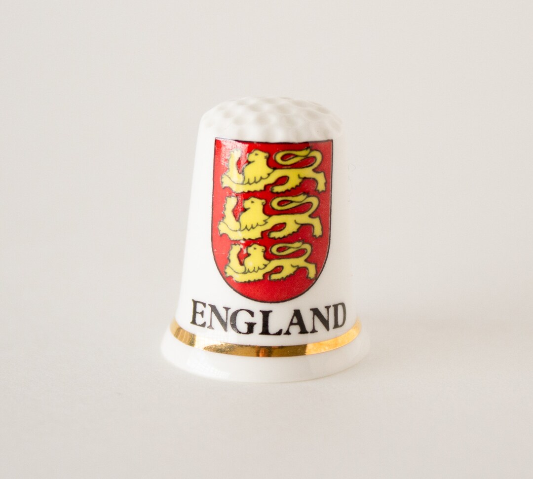 Vintage Coat of Arms Thimble England - Etsy