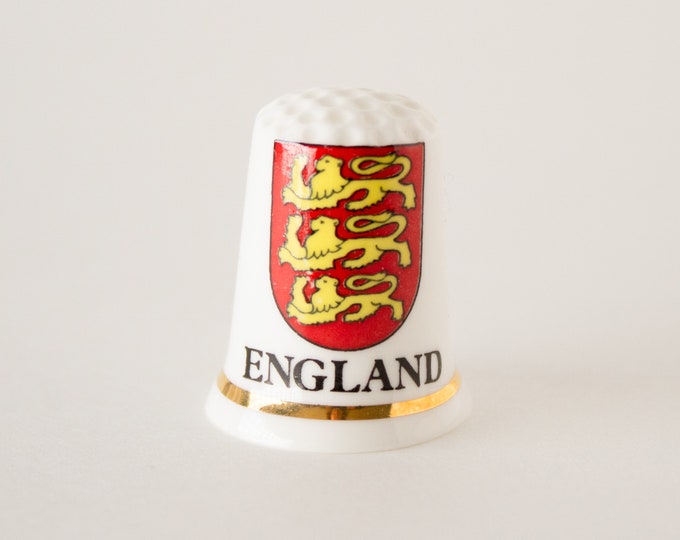 Vintage Coat of Arms Thimble England - Etsy
