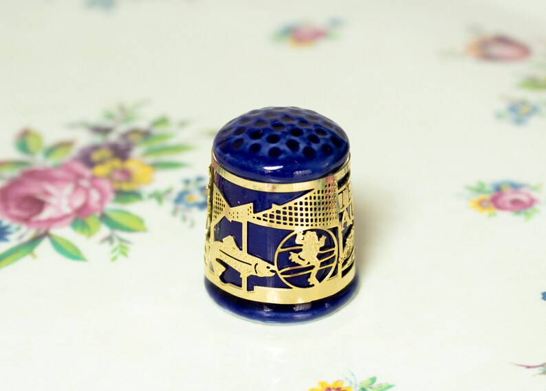 Vintage Thimble, Tennessee Aquarium 22kt Gold Plated - Etsy