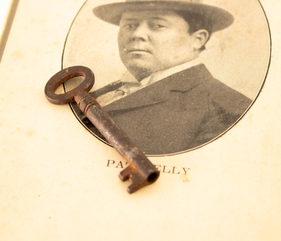 Vintage Rusty Skeleton Key Circa 1920s - Etsy