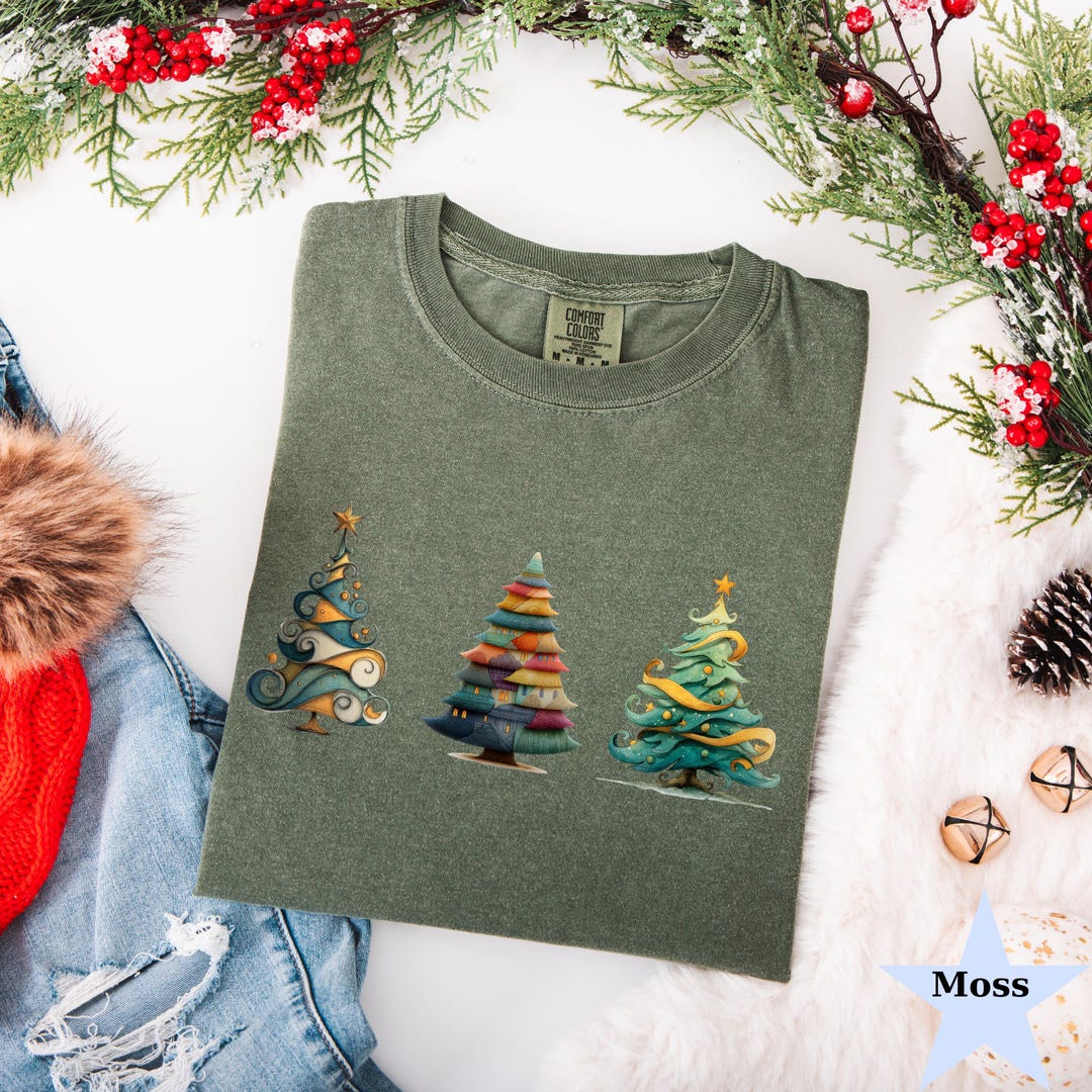 Minimalist Christmas Trees Graphic Tee, Women's Holiday T-shirt - Etsy