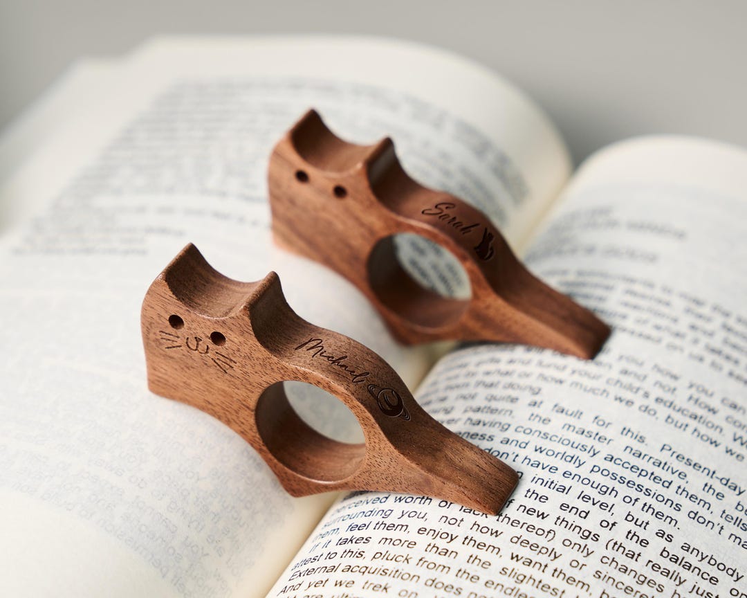 Personalized Cat Wooden Thumb Page Holder, Handmade Book Page Keeper ...