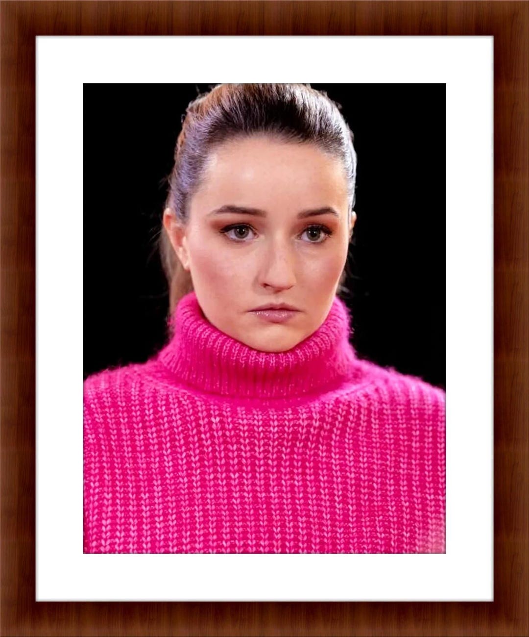 Kaitlyn Dever 8.5 X 11 Candid Color Unframed Photograph Collectable ...