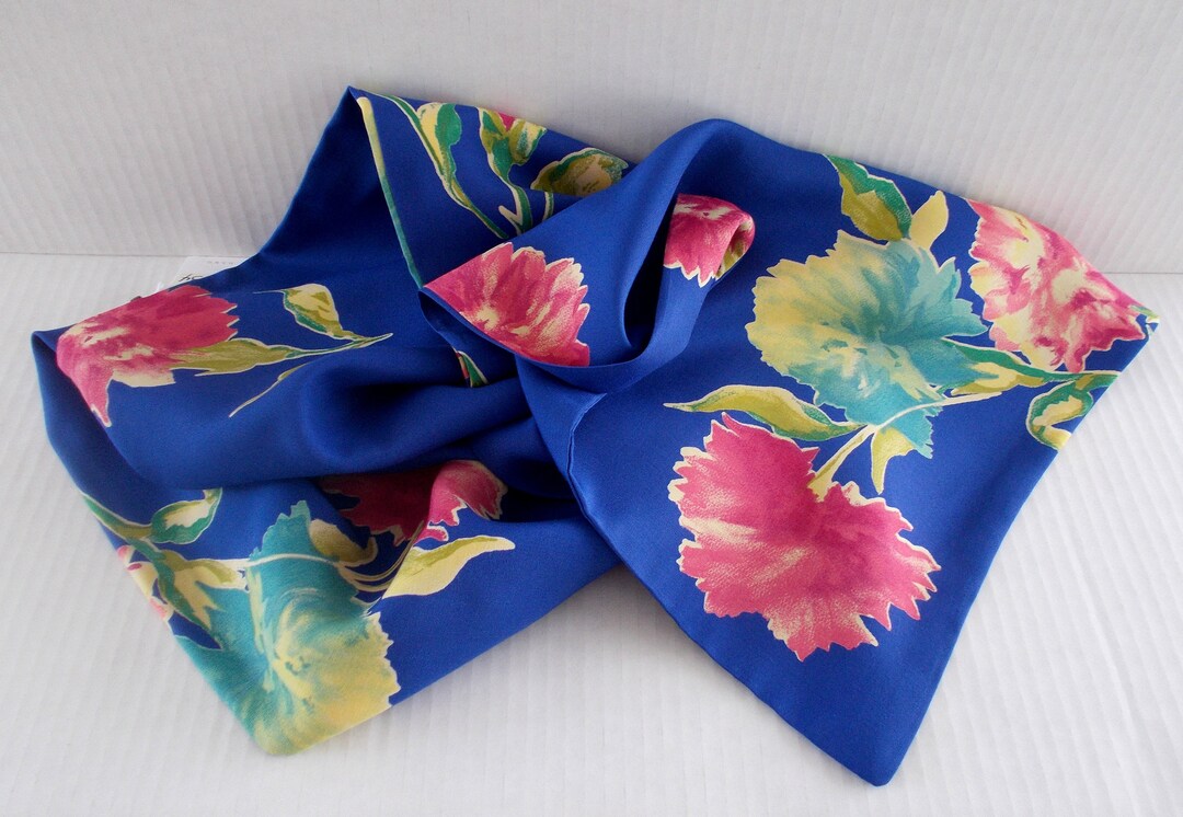 Oversized Carnation Motif Fabric Scarf 53 Long X - Etsy