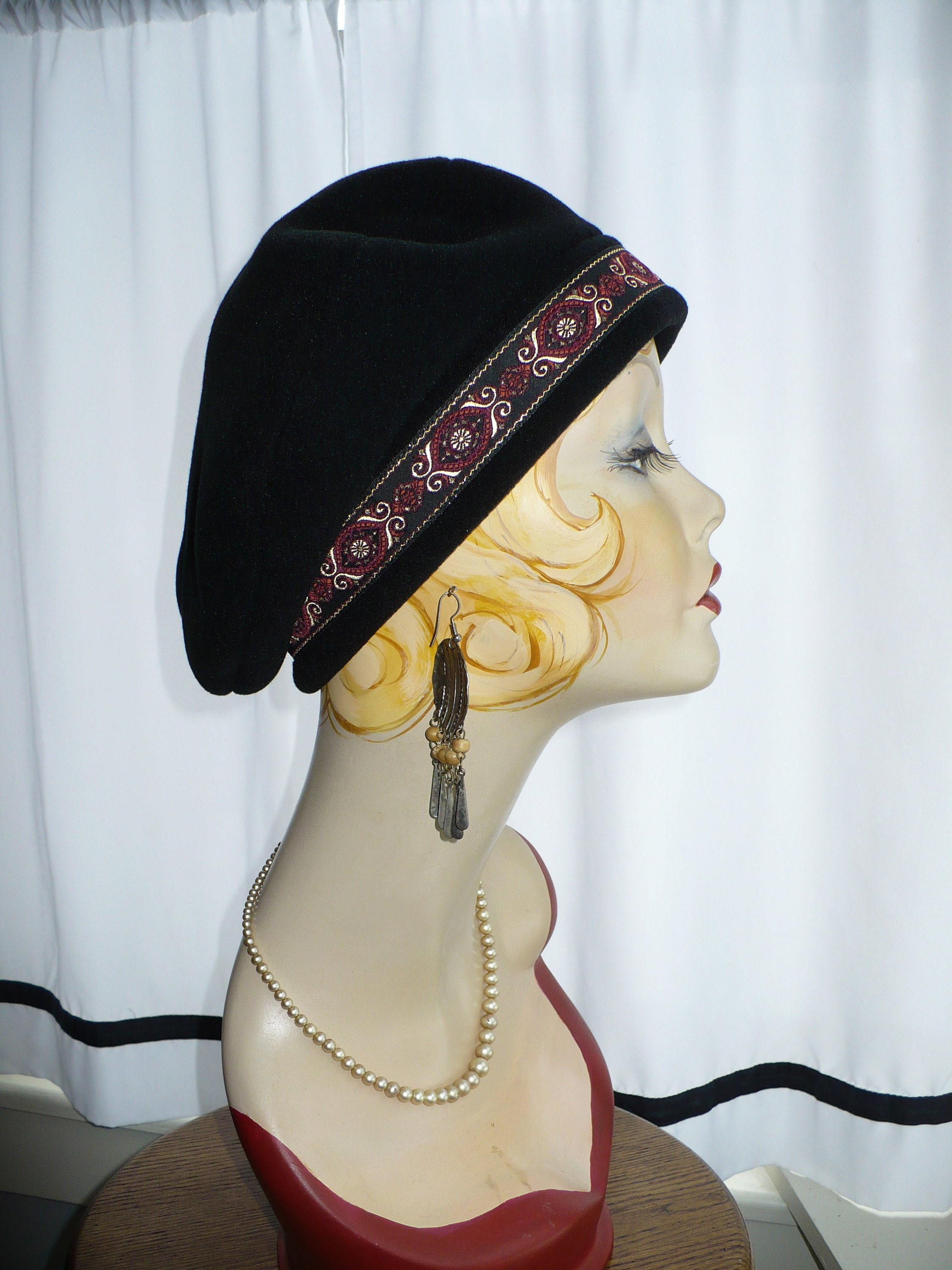 Black Beret With Old World Third Eye Trim Mens Womans | Etsy