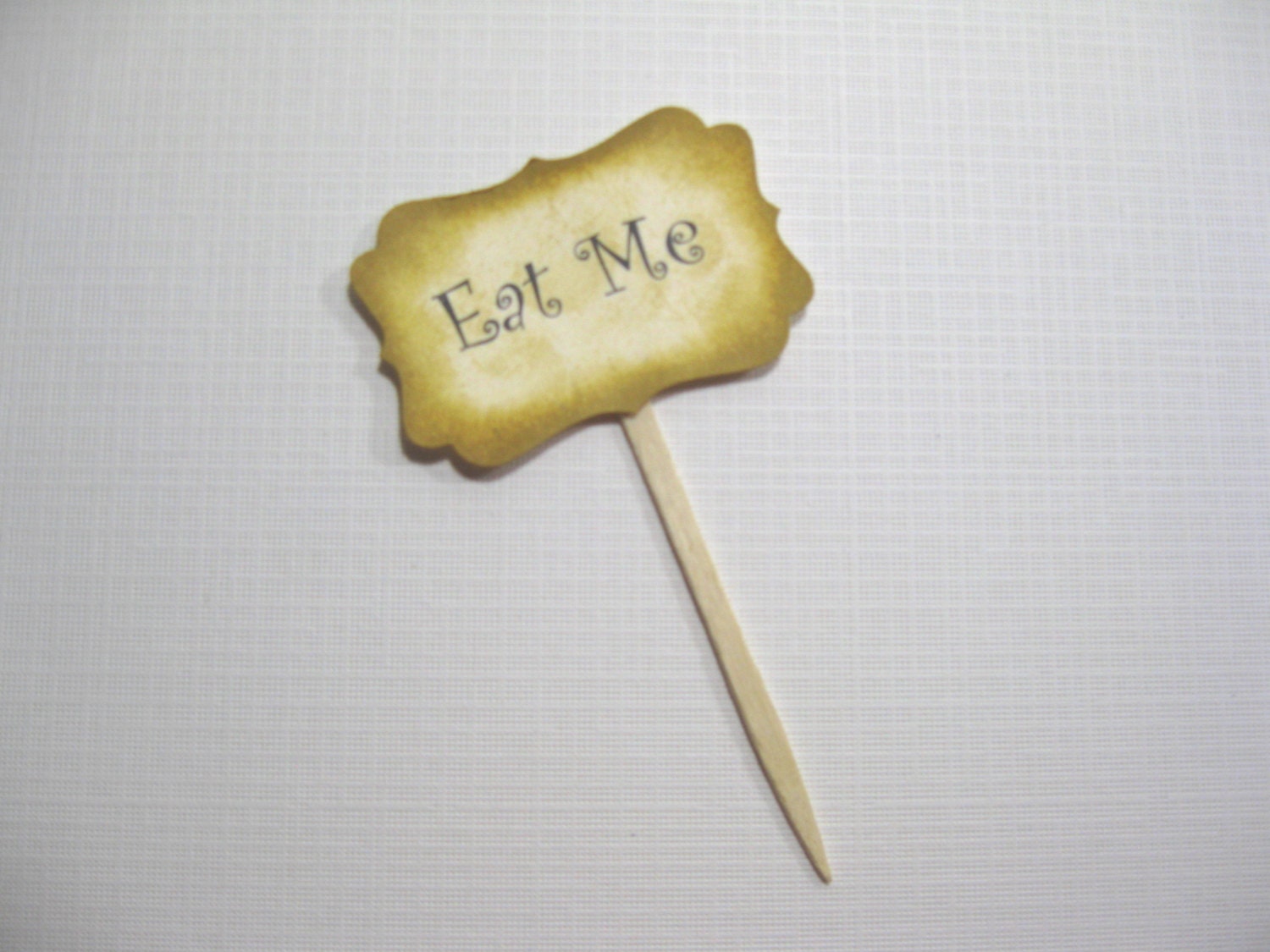 10 Eat Me Cupcake Toppers Alice in Wonderland Wedding | Etsy