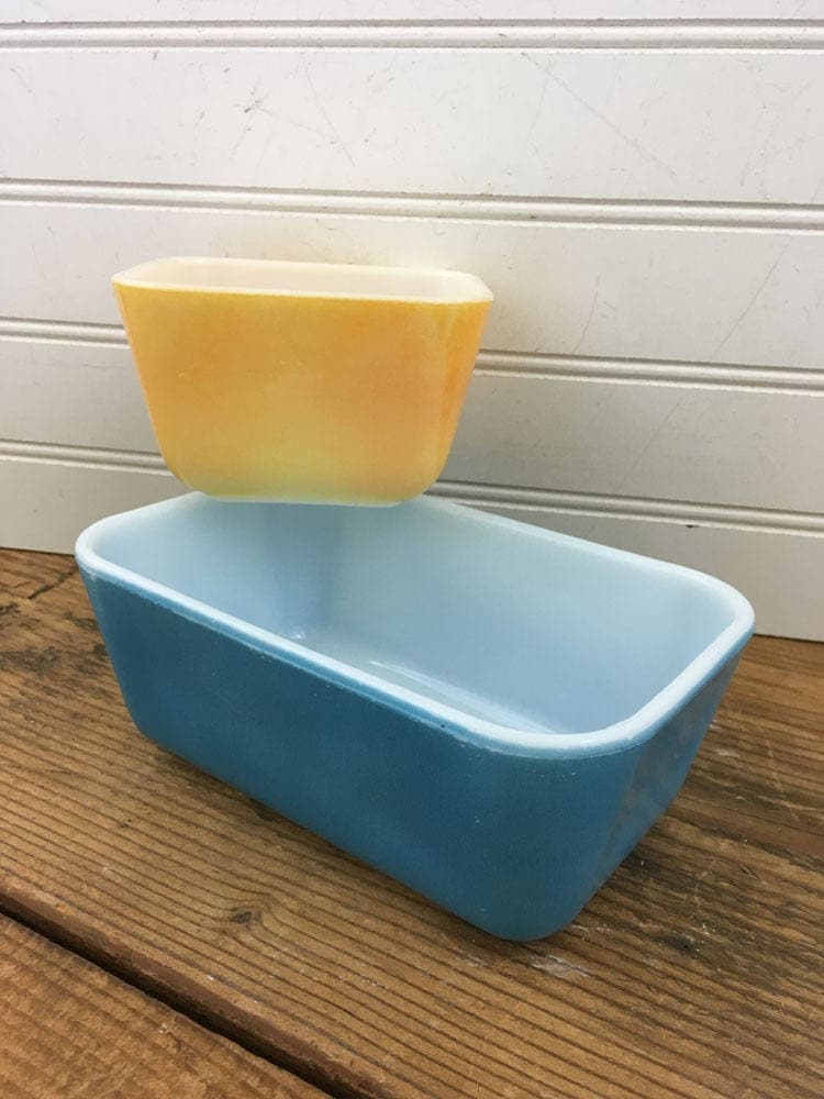Vintage Pyrex Dishes Yellow and Blue Pyrex - Etsy