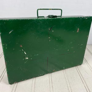 Vintage Metal First Aid Box Rustic Green & Yellow Metal Box - Etsy