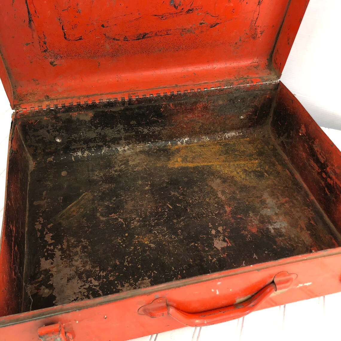 Vintage Rustic Red Metal Box Case Syntron - Etsy