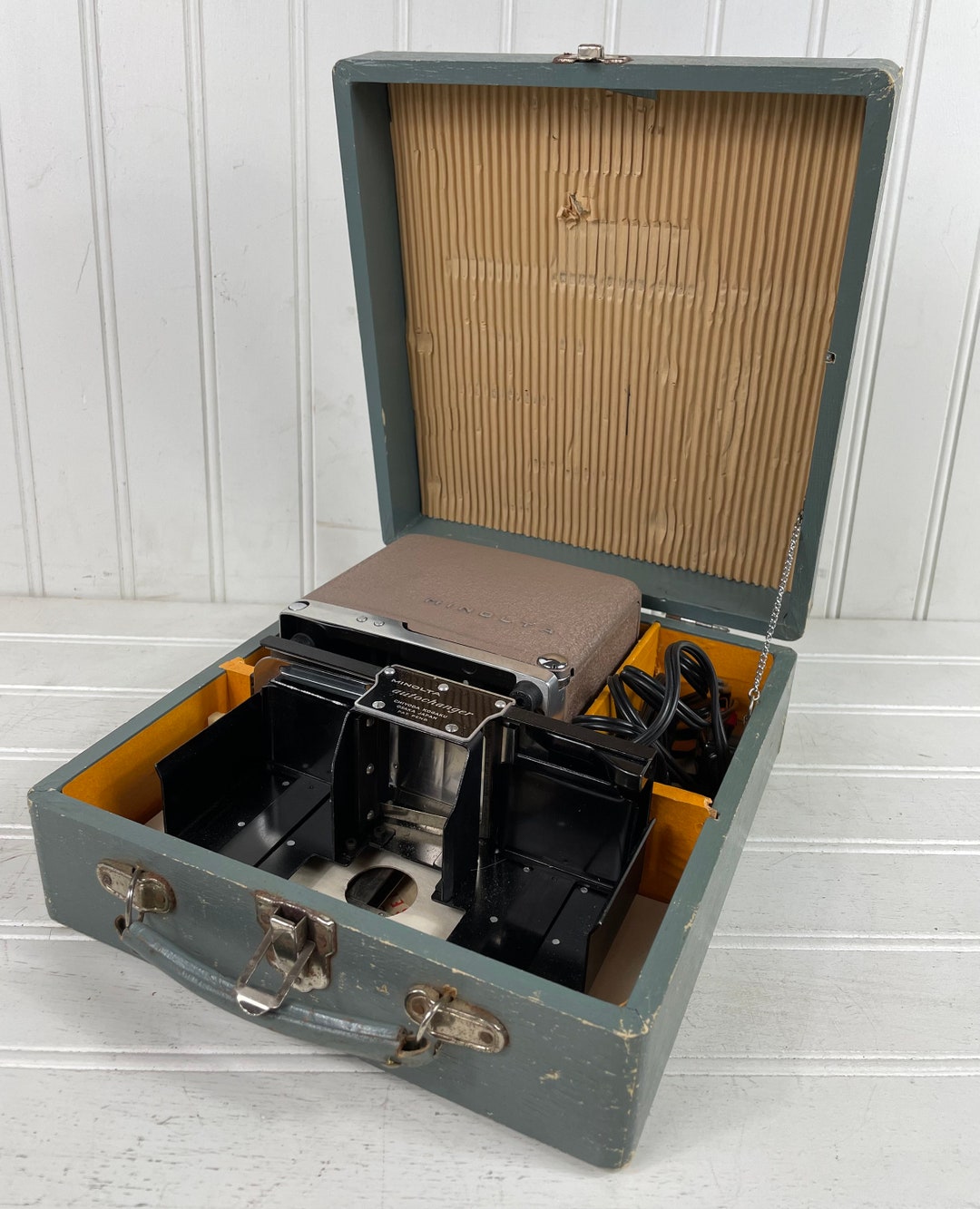 Vintage Minolta Slide Projector - Etsy