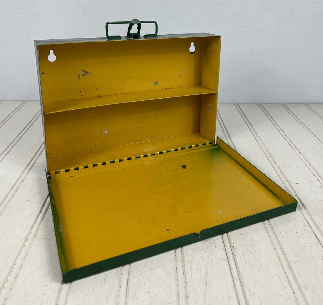 Vintage Metal First Aid Box Rustic Green & Yellow Metal Box - Etsy