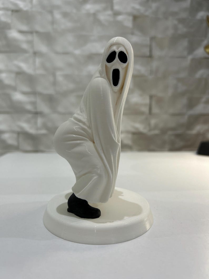 Ghostface & Bride Figurine Set | 3D Printed Horror Movie Decor | Funny ...