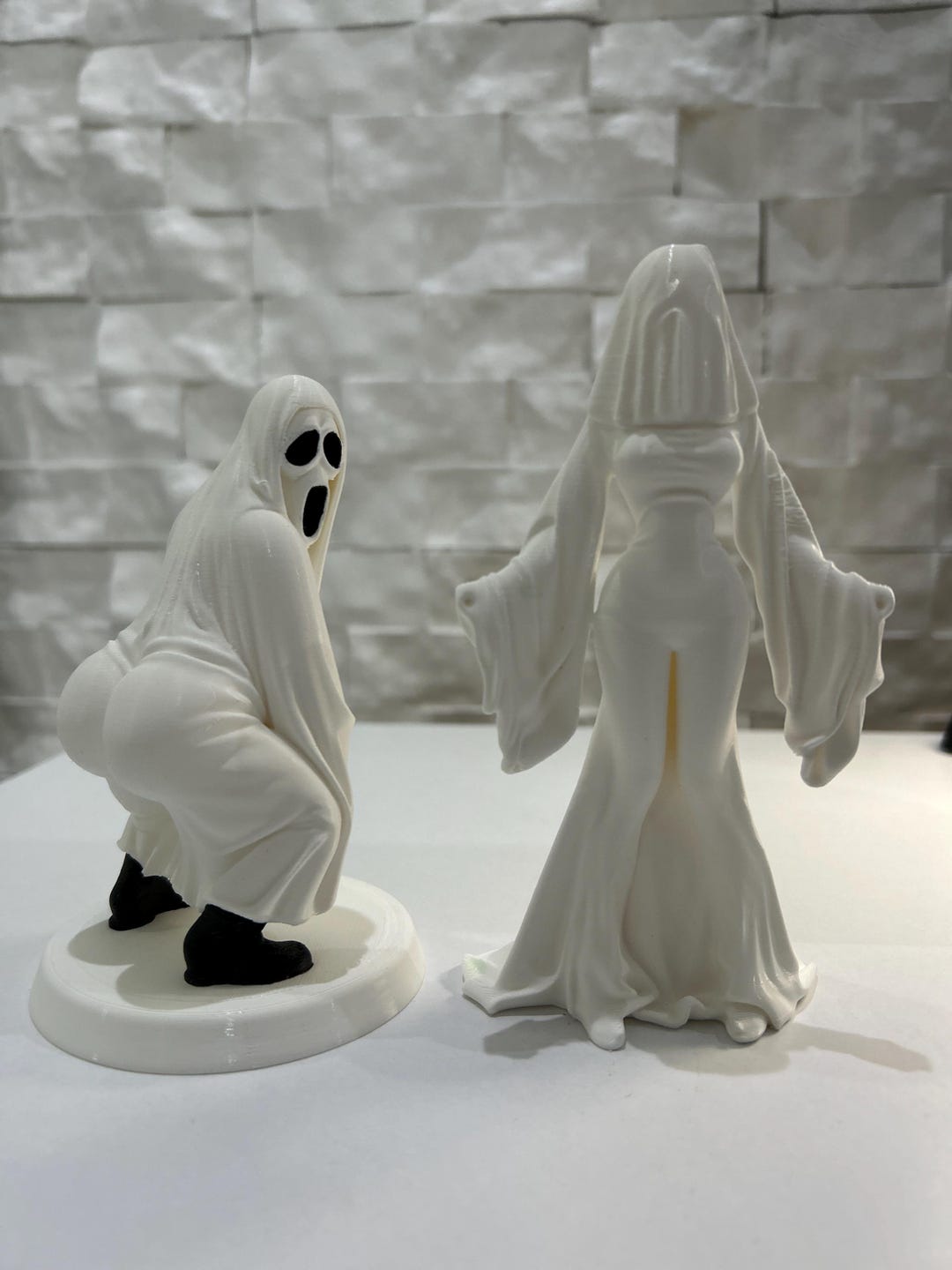 Ghostface & Bride Figurine Set | 3D Printed Horror Movie Decor | Funny ...