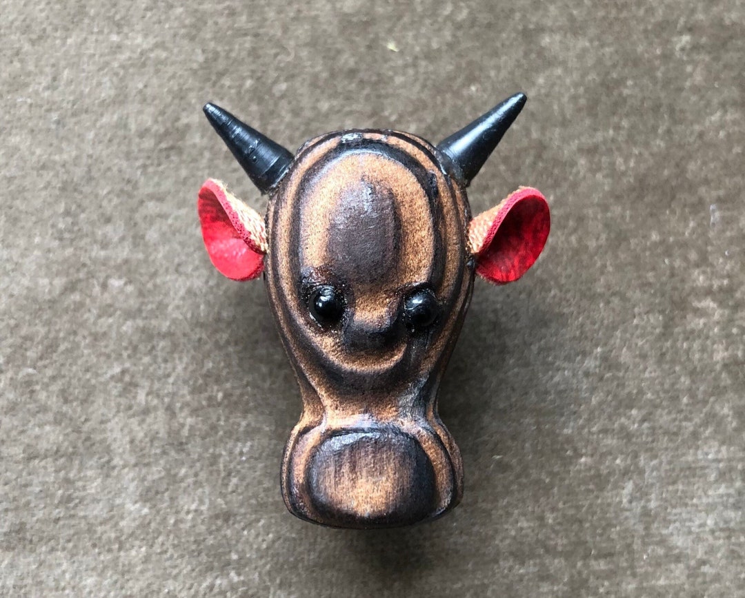Japanese Demon Oni Devil Mini Wood Sculpture Pin Brooch Ornament ...