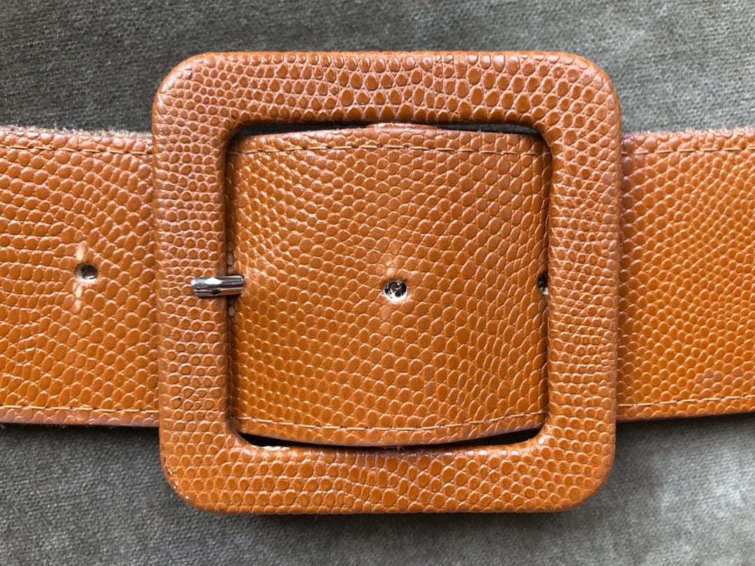 1970s 80s Cognac Caramel Lizard Embossed Tan Brown Wide Leather Belt ...