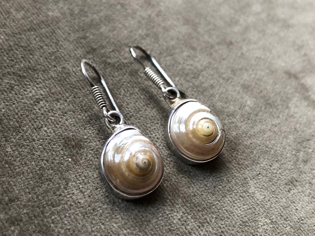 Genuine Seashell Mother of Pearl Sea Shell Pearly Dangle Hook Pierced ...