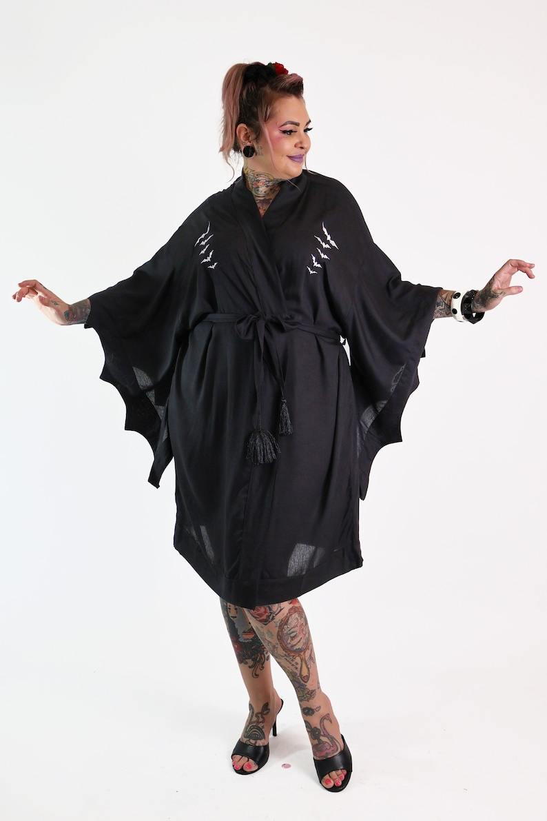 Nightfall Black Bat Vintage Robe - Curvy - Etsy