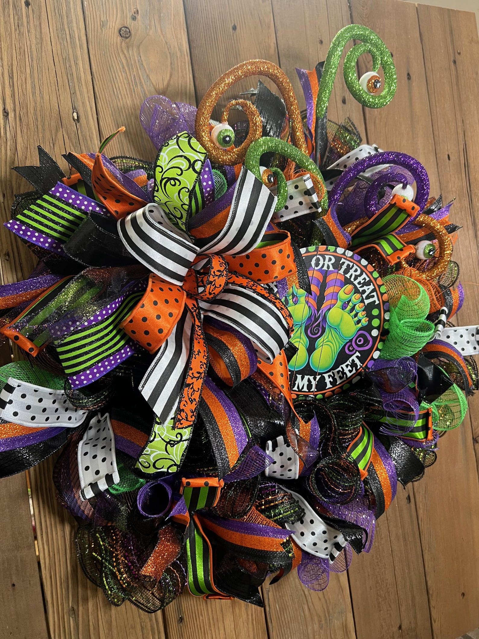 Halloween Smell My Feet Wreath - Etsy