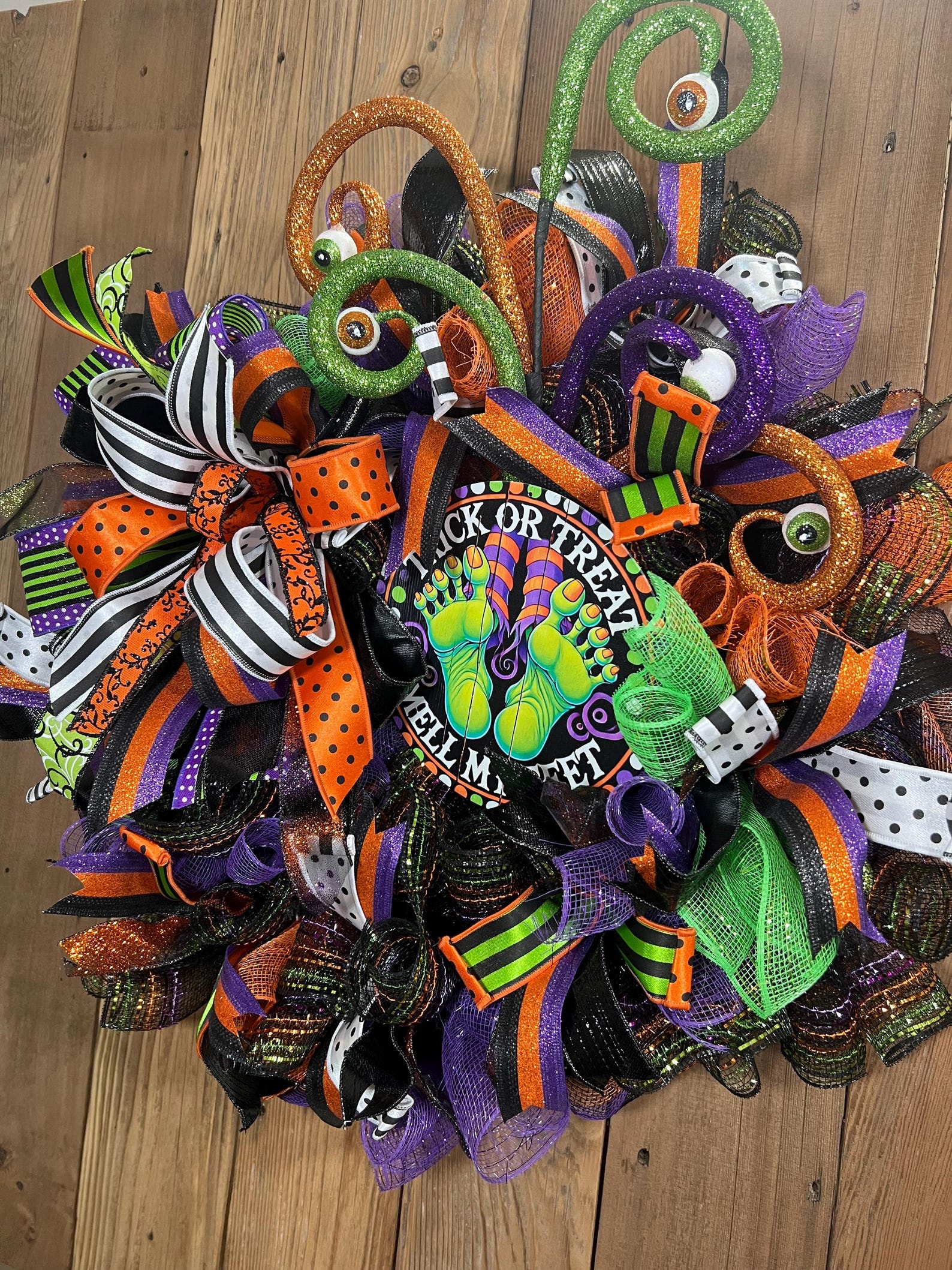 Halloween Smell My Feet Wreath - Etsy