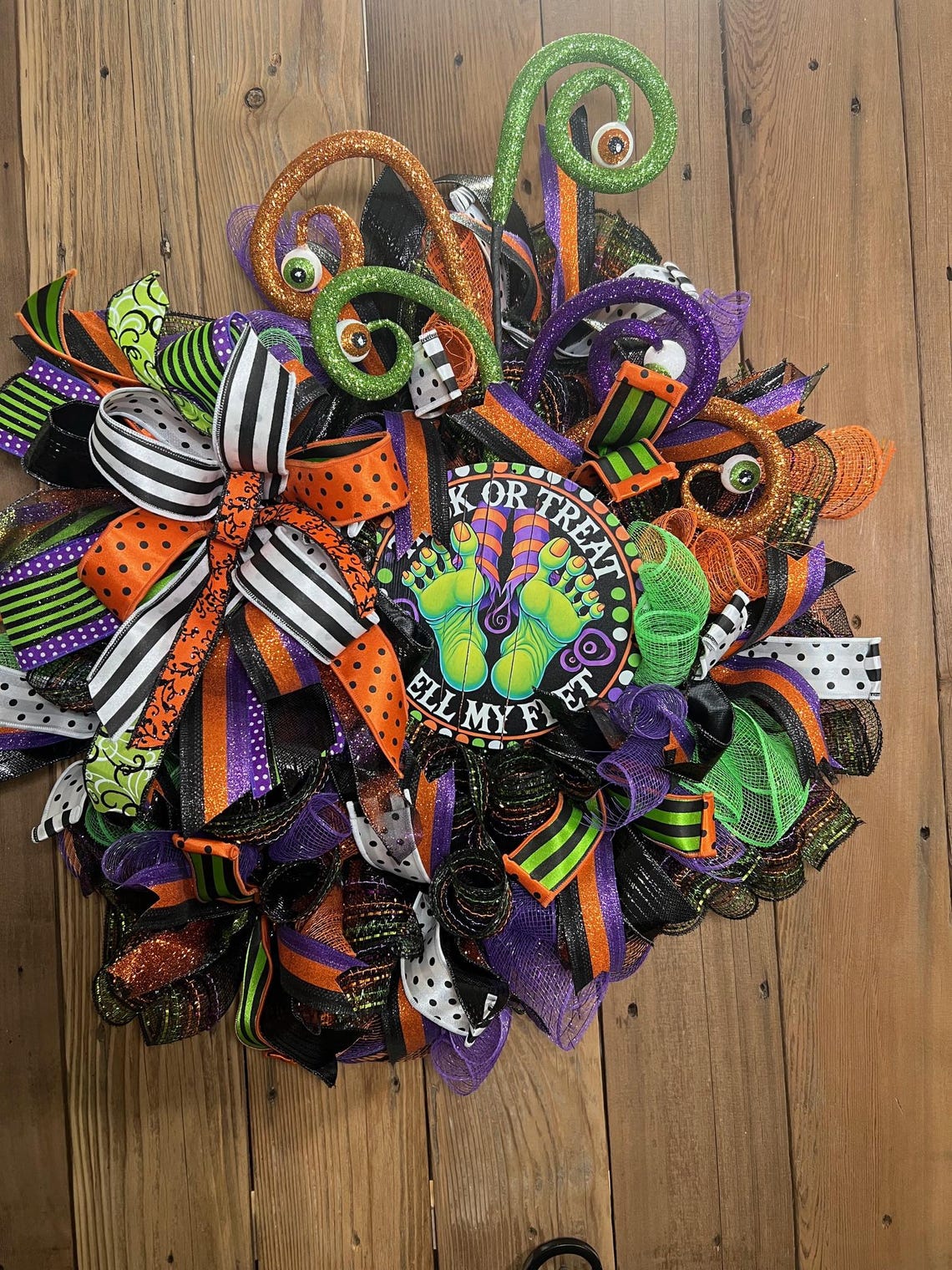 Halloween Smell My Feet Wreath - Etsy