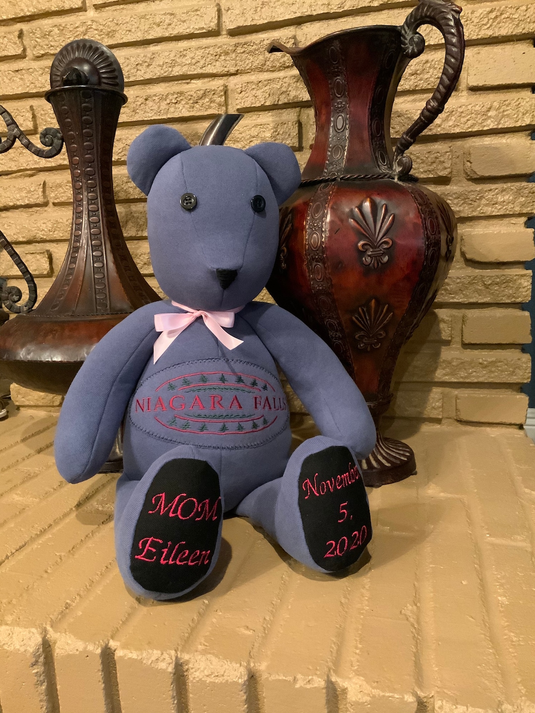 Handmade Memory Bear: Treasure Your Loved One's Clothing in a Huggable ...