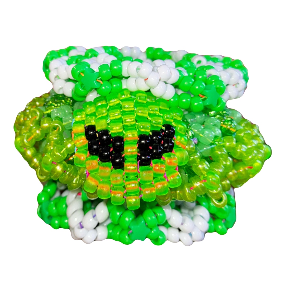 CUSTOM Rave Kandi Epic Rotating Cuff W/ Kandi Focal Pendant - Etsy