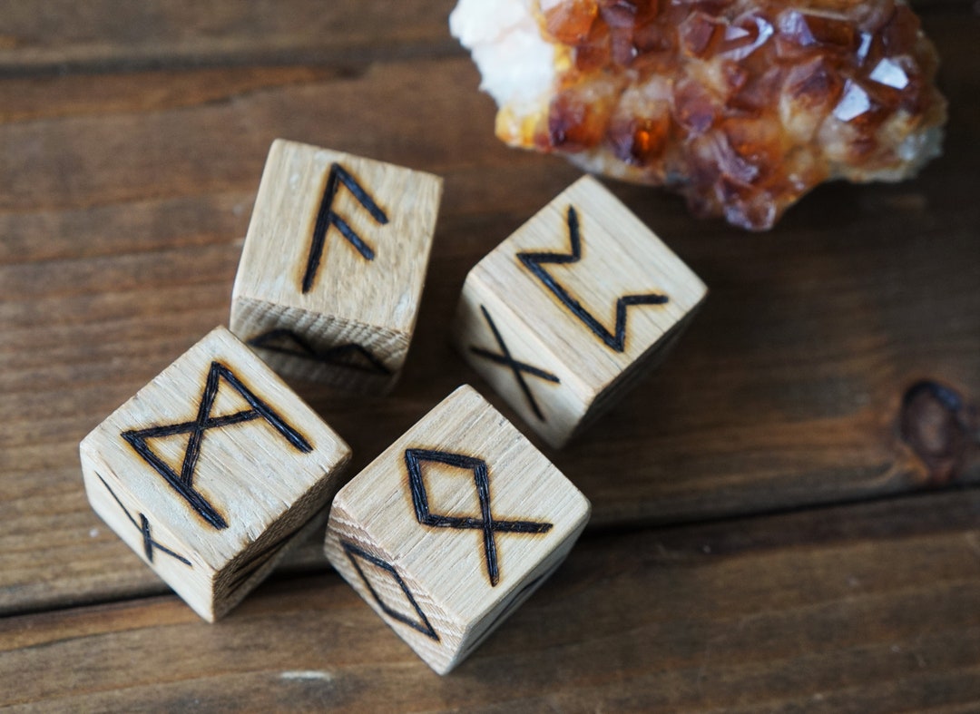 Rune Elder Futhark Dice Scrying Set Handmade Pyrography Dice - Etsy