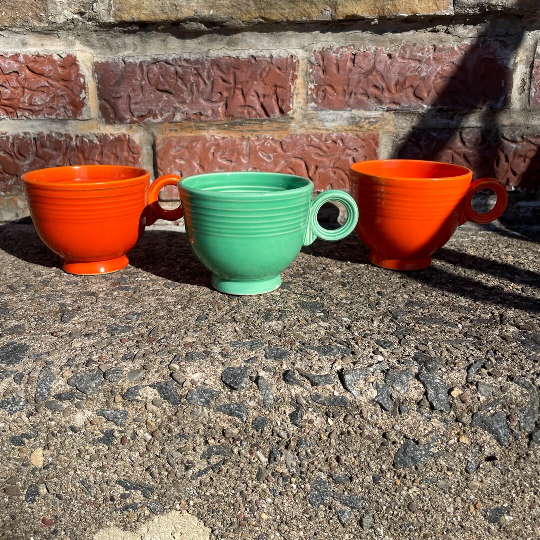 1930s Fiesta Ware Tea Cups Ring Handle Radioactive Red Light Green ...