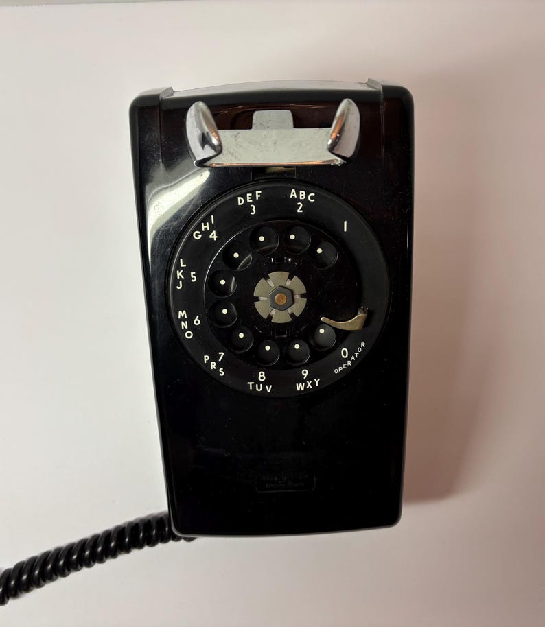 Teléfono de pared rotatorio Western Electric antiguo de 1959 con caja ...