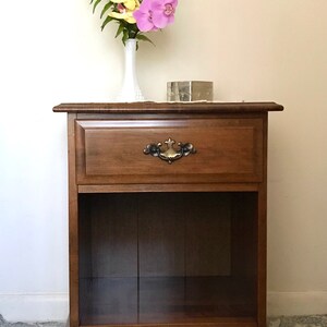 Moosehead Nightstand Solid Wood Vintage Night Table Cereza | Etsy