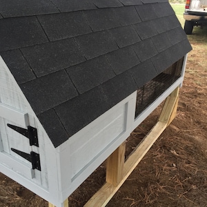 Gambrel Predator Proof Rabbit Hutch - Etsy