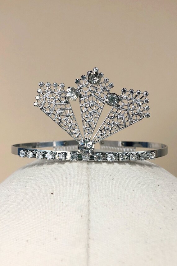 Vintage 1990s Lace Fan Design Rhinestone Tiara, Vinta… - Gem