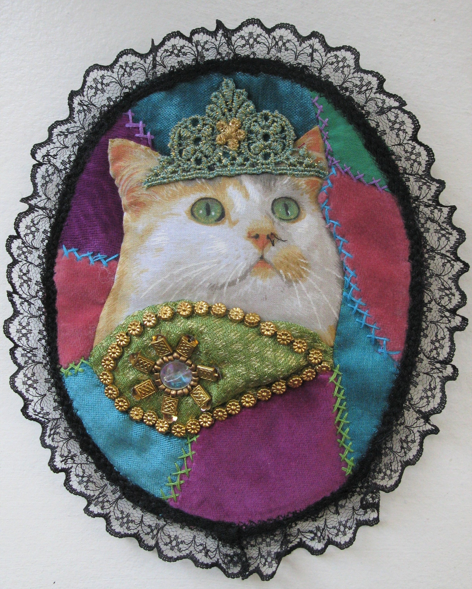 Medallion Cat Portrait. Unique Handmade Small Wall Hanging 7 X - Etsy