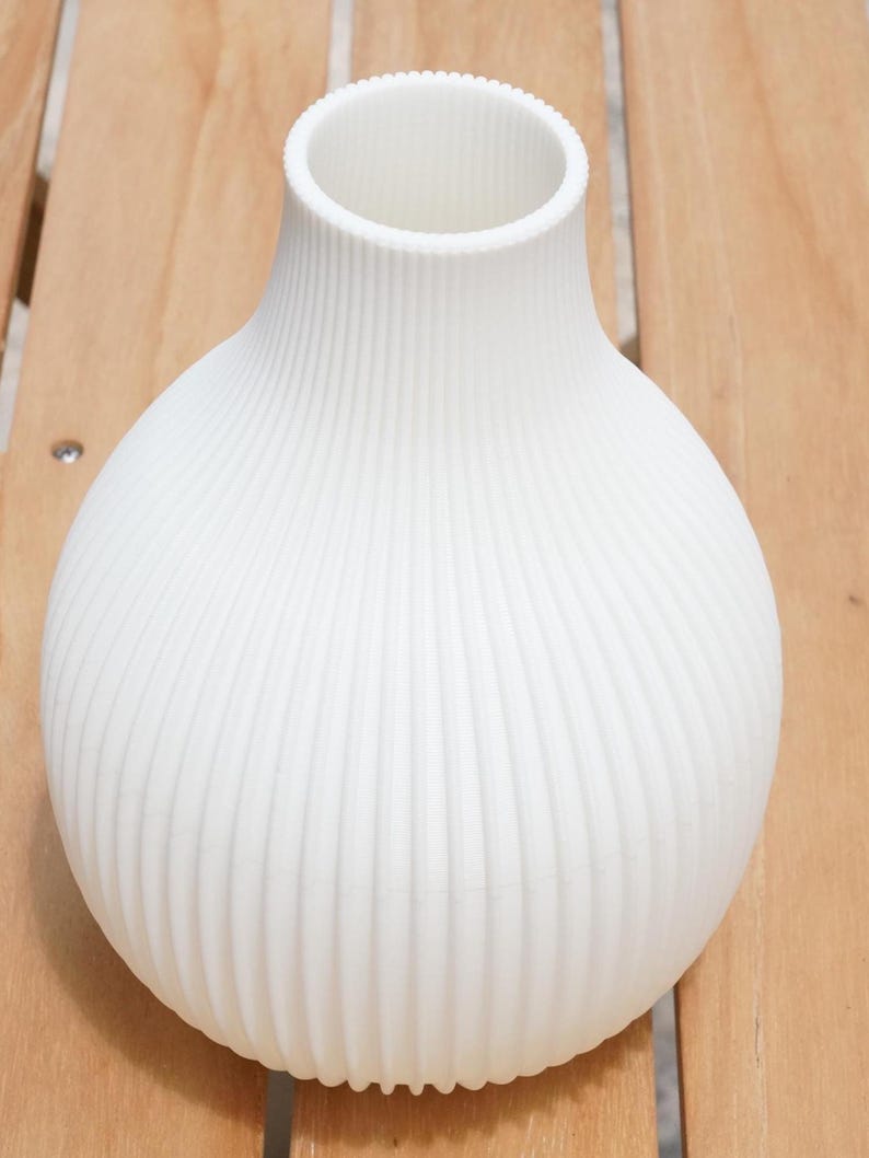 Minimalist Ribbed Vase | Modern Home Decor | Elegant Curves | Multiple ...