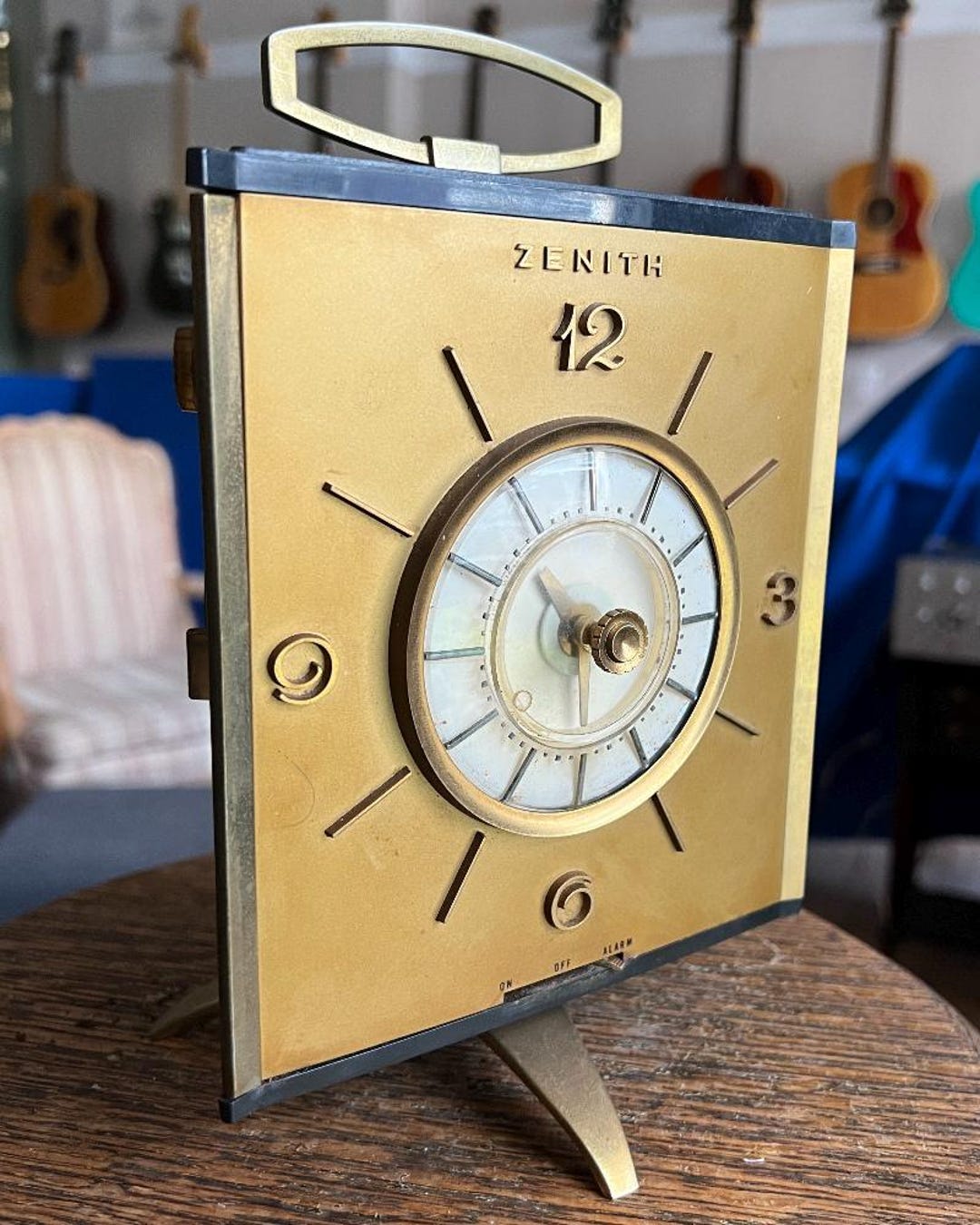 Vintage Zenith Golden Triangle Retro Alarm Clock Radio 1958 Mid Century ...