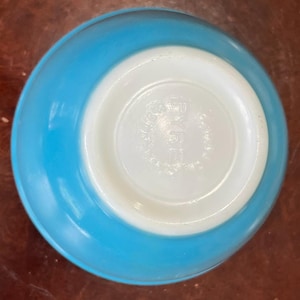 Vintage Pyrex Glass Nesting Mixing Bowl Set of 4 Primary Colors 401 402 ...