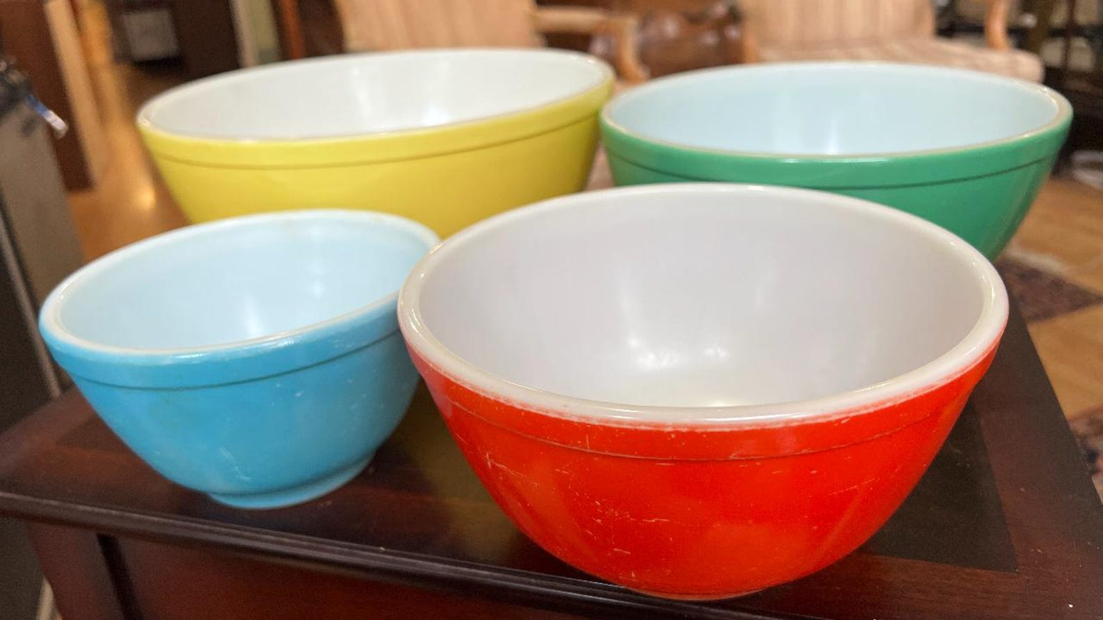 Vintage Pyrex Mixing Bowl Set: Primary Colors, Nesting Glass Bowls - Etsy