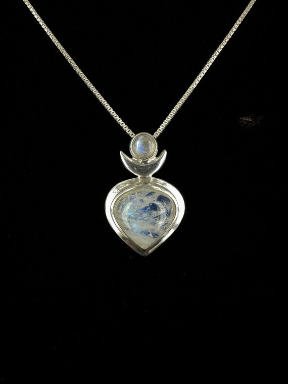 Vintage sterling moonstone goddess - Gem