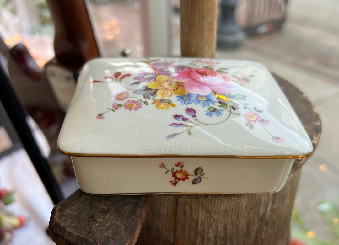 Vintage Royal Crown Derby Cigarette Box W Lid -derby Posies-porcelain ...
