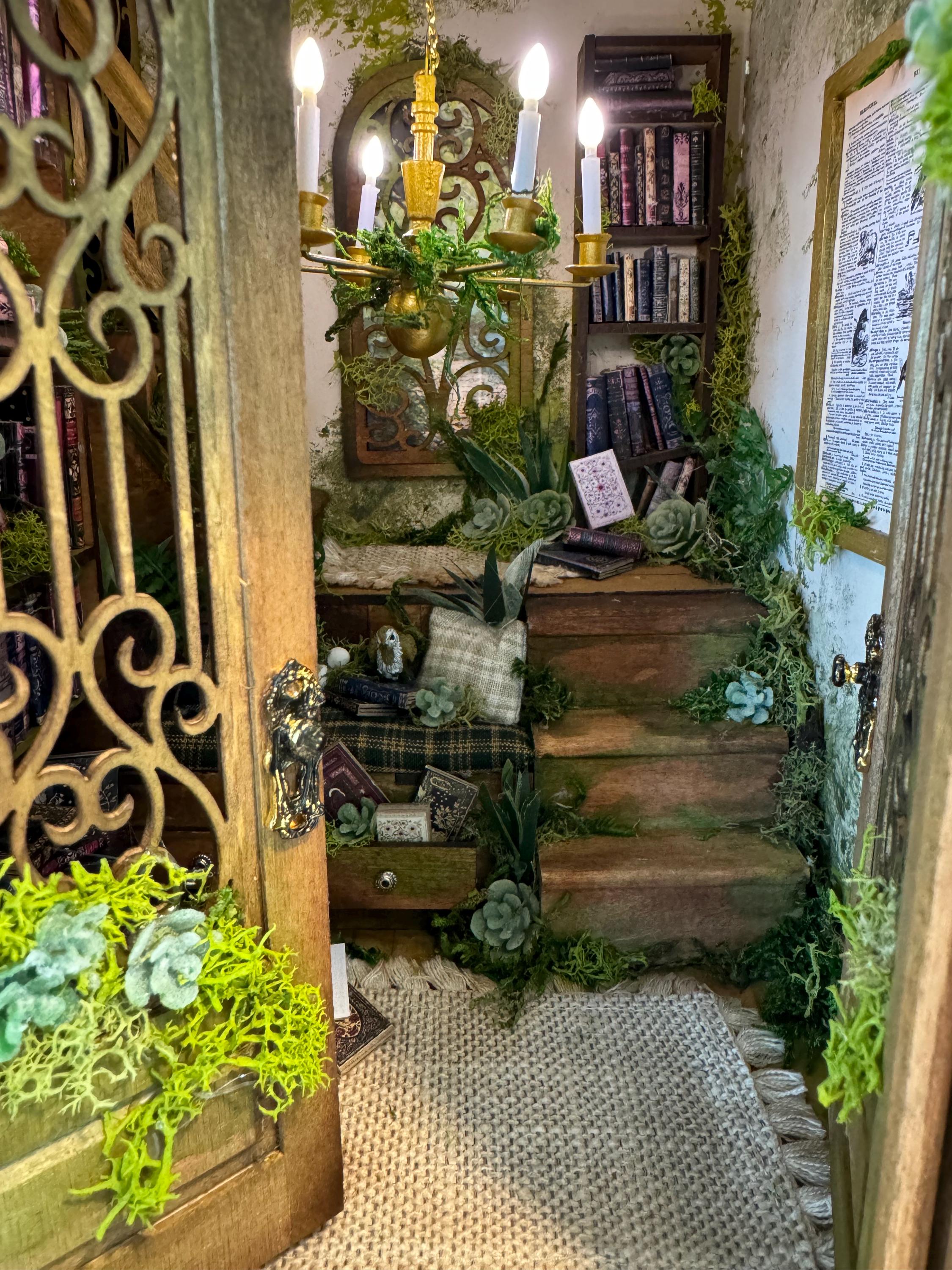 Book Nook - Mossy Library - Etsy